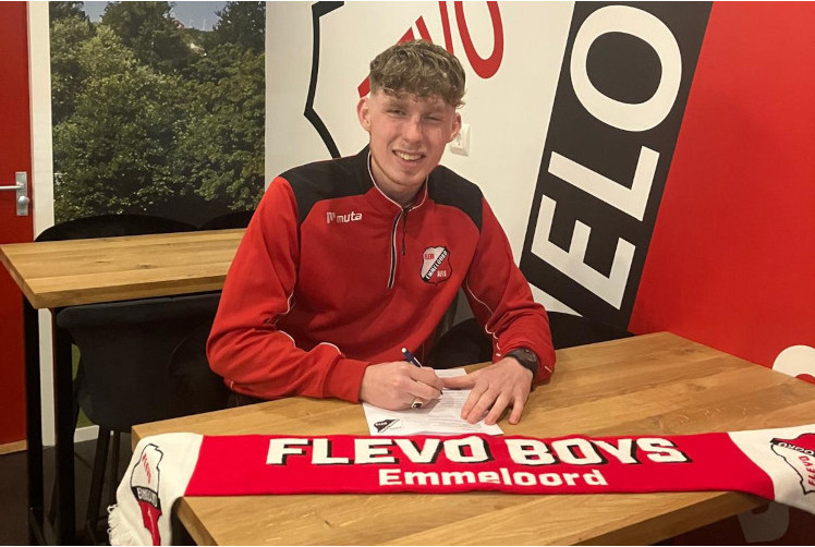 Talentvolle trainers verlengen hun verblijf bij Flevo Boys | Flevo Boys